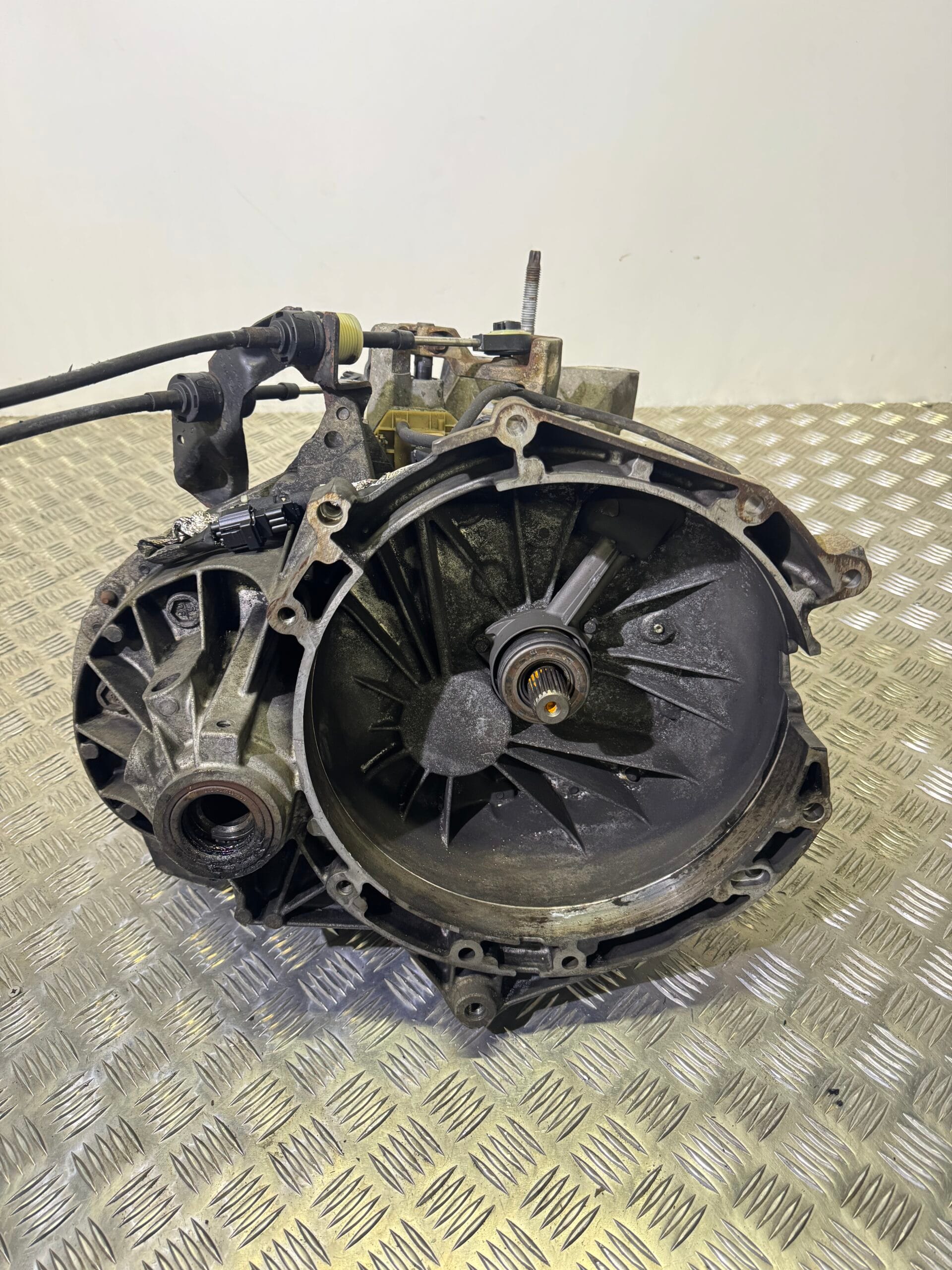 FORD TRANSIT GEARBOX 6C1R7002DA - Montonik